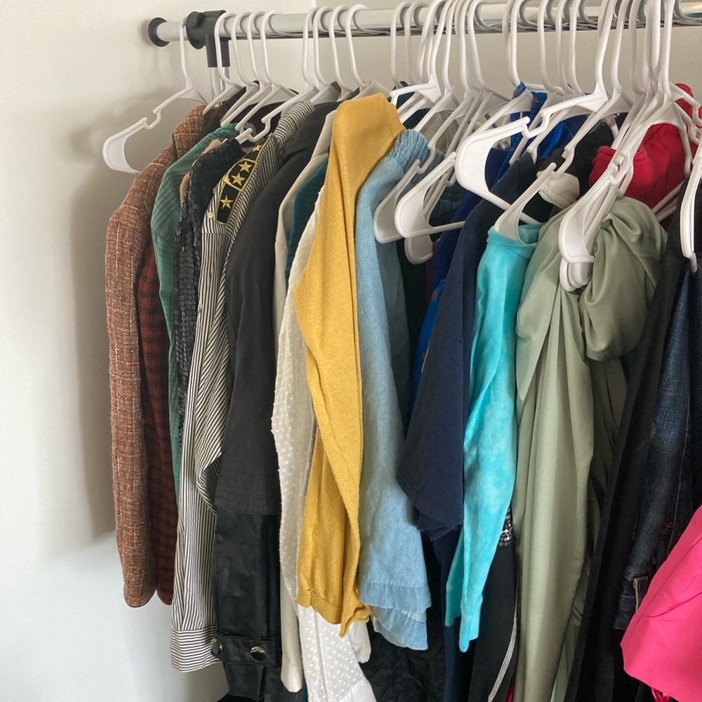 Large Box Of Women’s Assorted Vintage Clothing - Gem